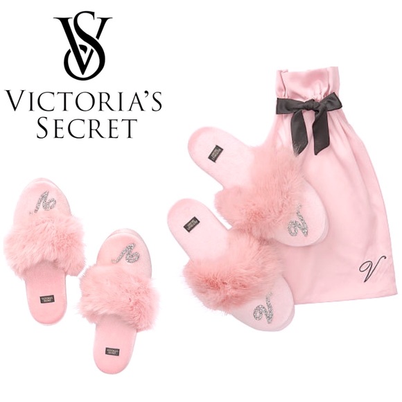 Victoria's Secret | Shoes | Nwt Victorias Secret Velvet Logo Slippers ...